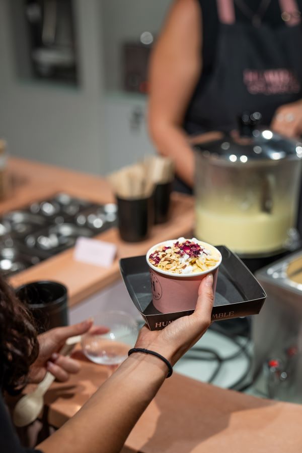 Kim Innes Humble Crumble : Baking a Difference