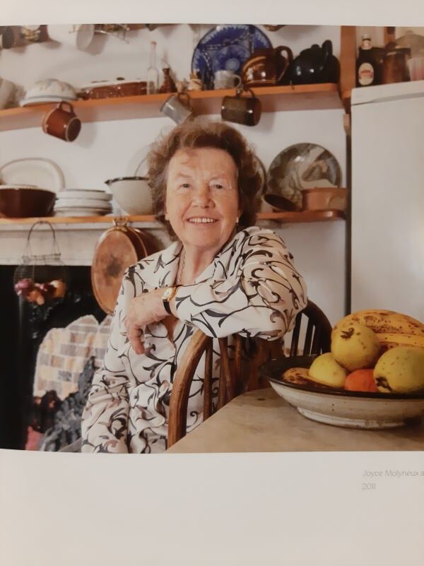 Elly Wentworth Cookbook : Review for Women in the Food Industry