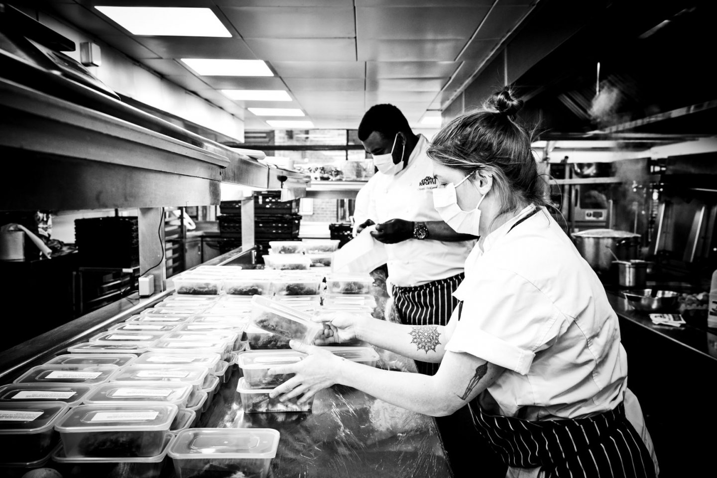 Good News Photo Story: Chefs Creating over 1,500 daily lunches for NHS ...